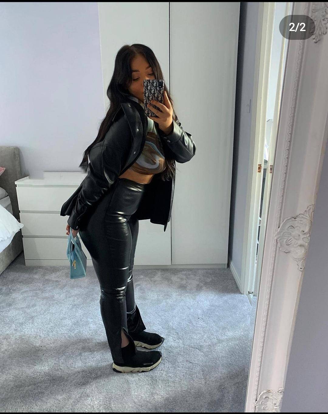 shiny Ashleigh | Scrolller