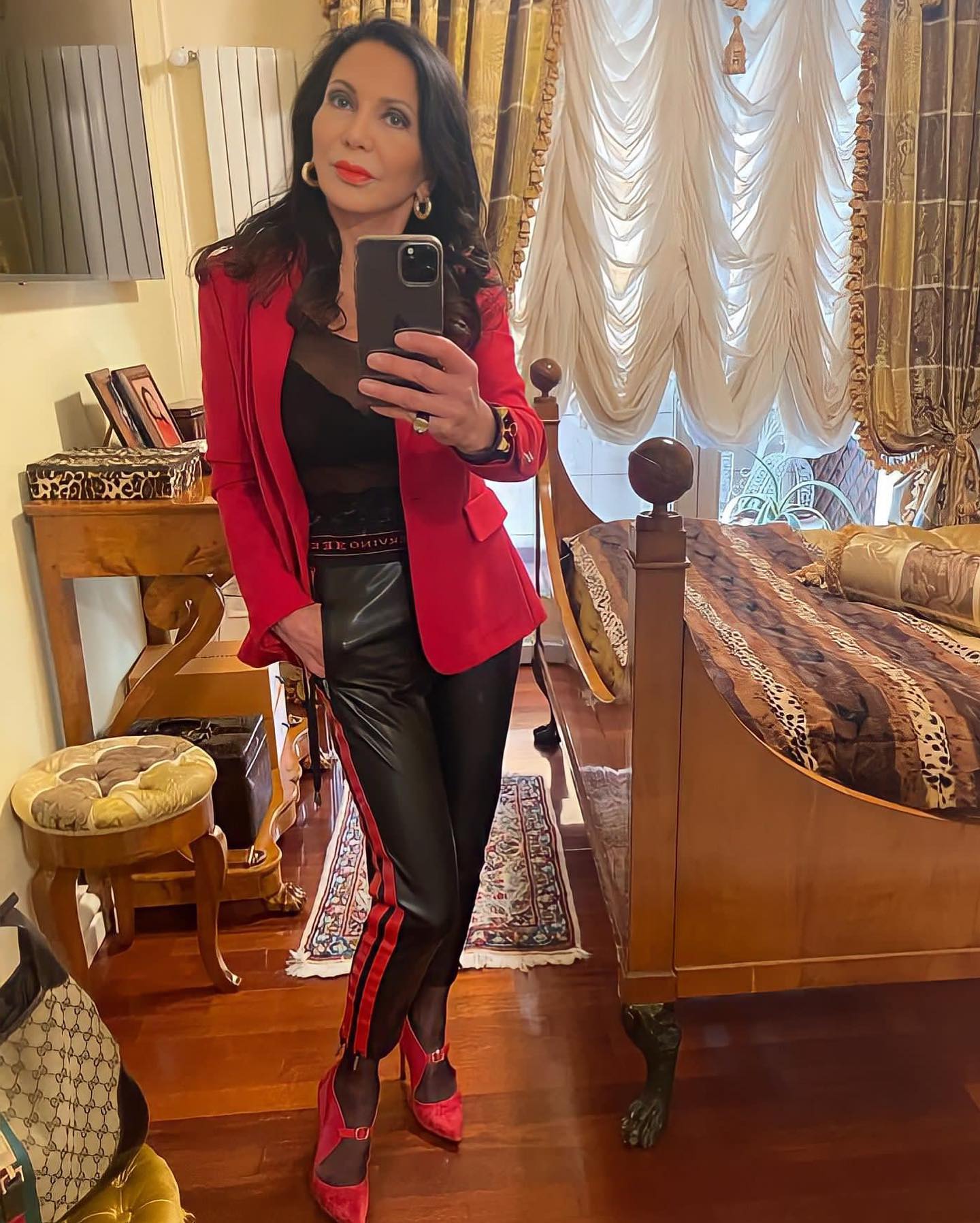Shiny Pants Gilf Scrolller