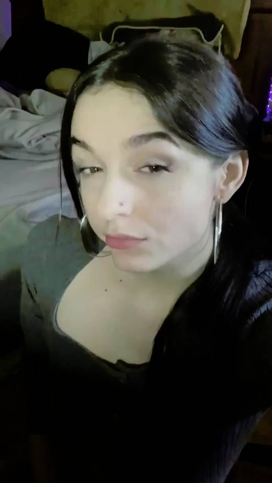 Shiny tongue [oc] | Scrolller