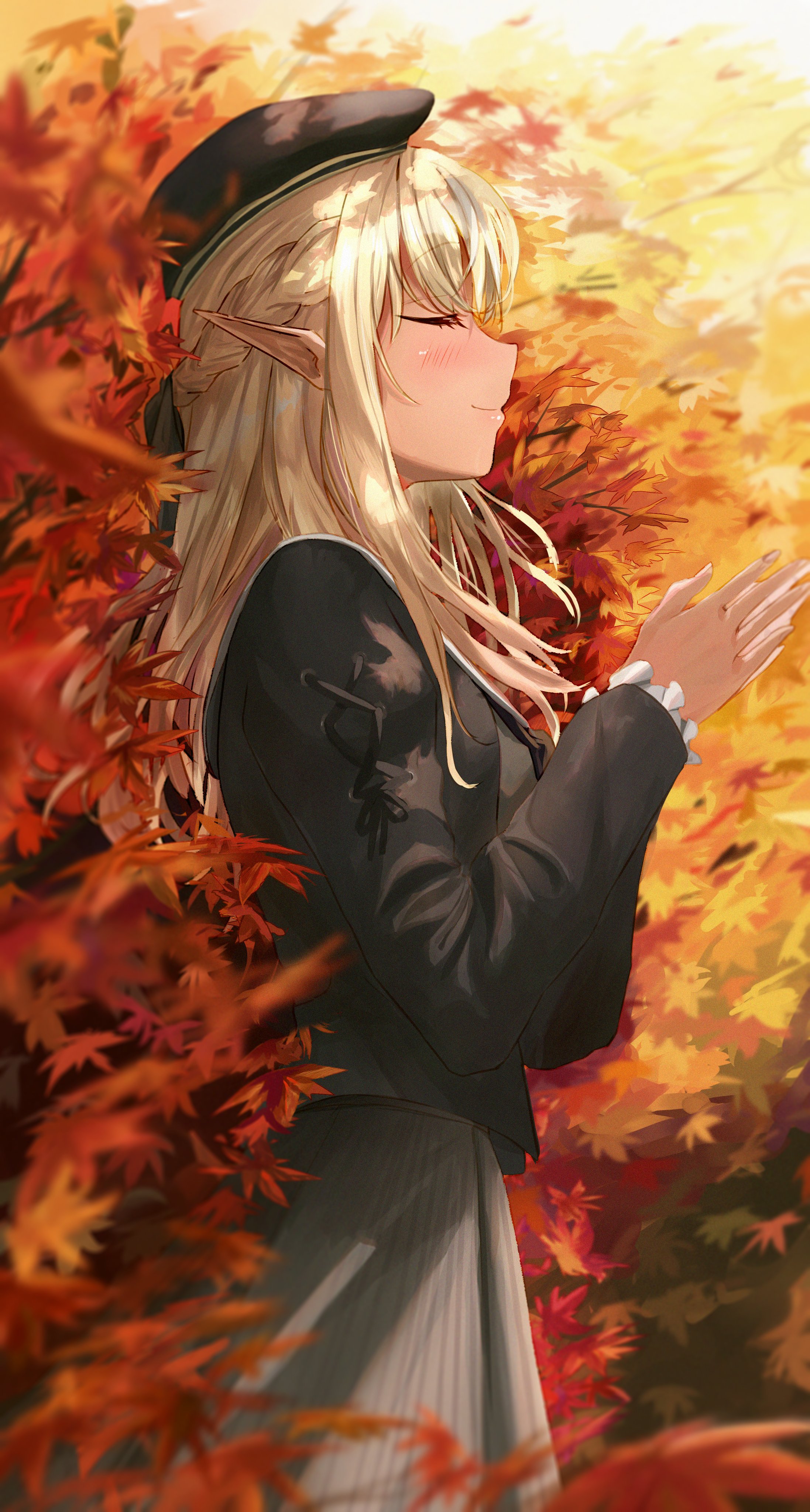 Shiranui Flare Loves Fall | Scrolller