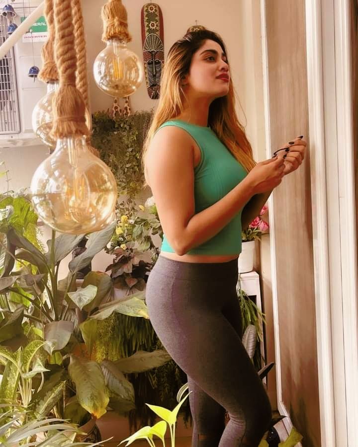 Shivani Narayan | Scrolller