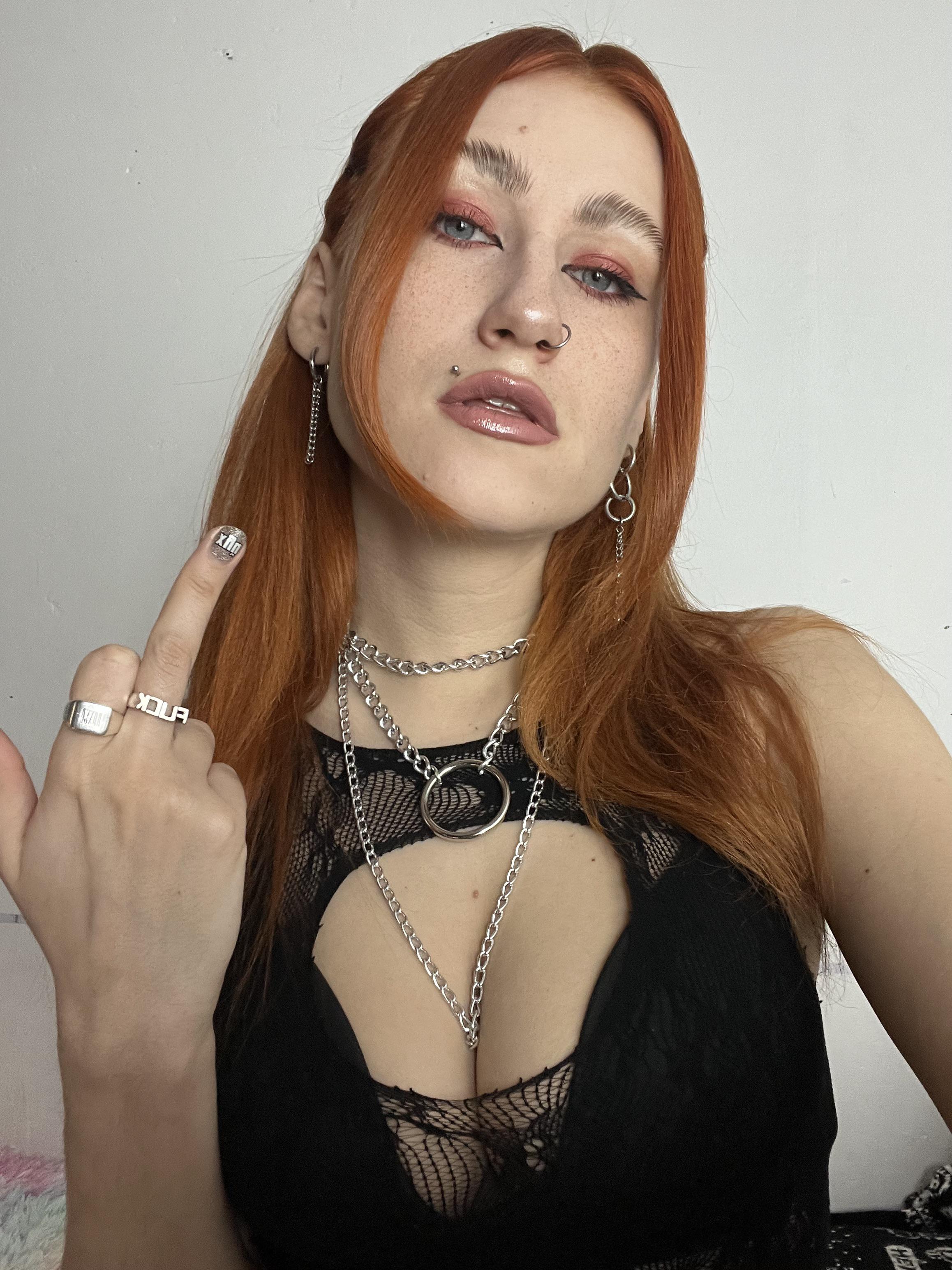 Show me your tiny cock and make me laugh🤭😈 | Scrolller