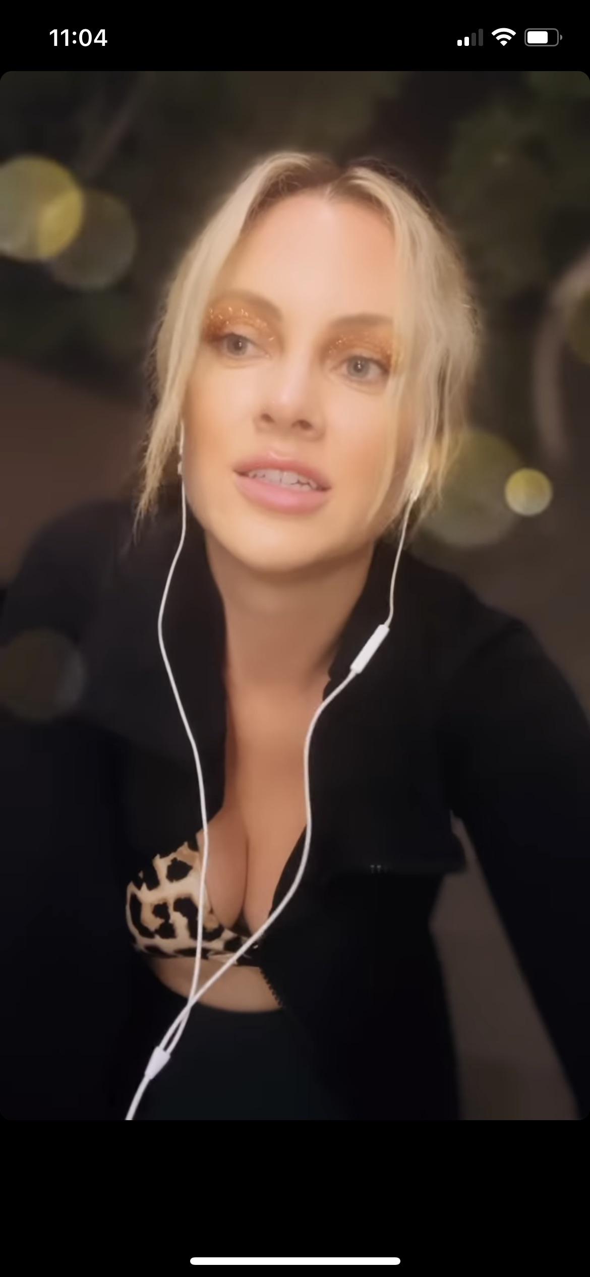 Show us the goods, Nicole! | Scrolller