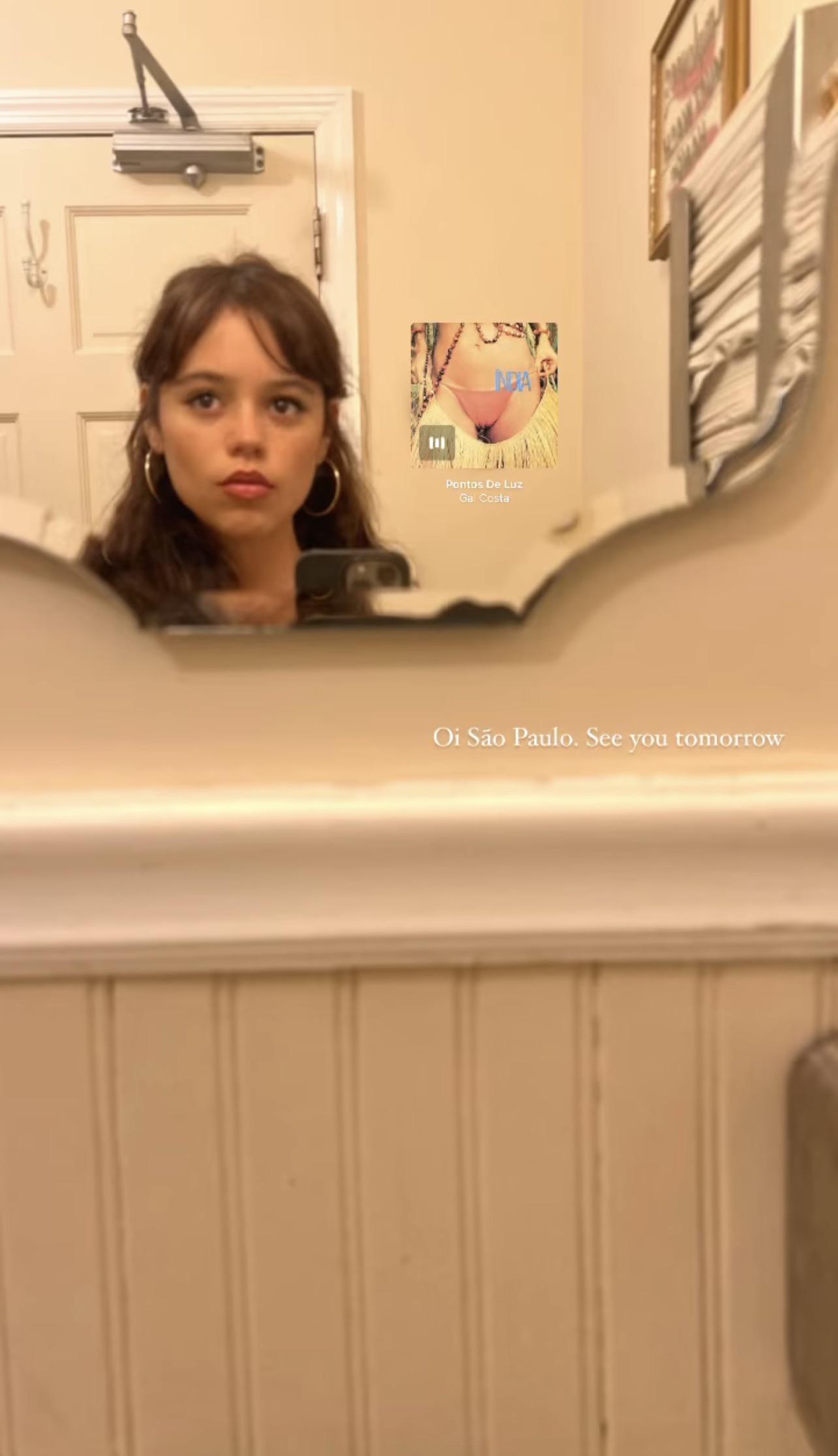 Simple but beautiful mirror selfie | Scrolller