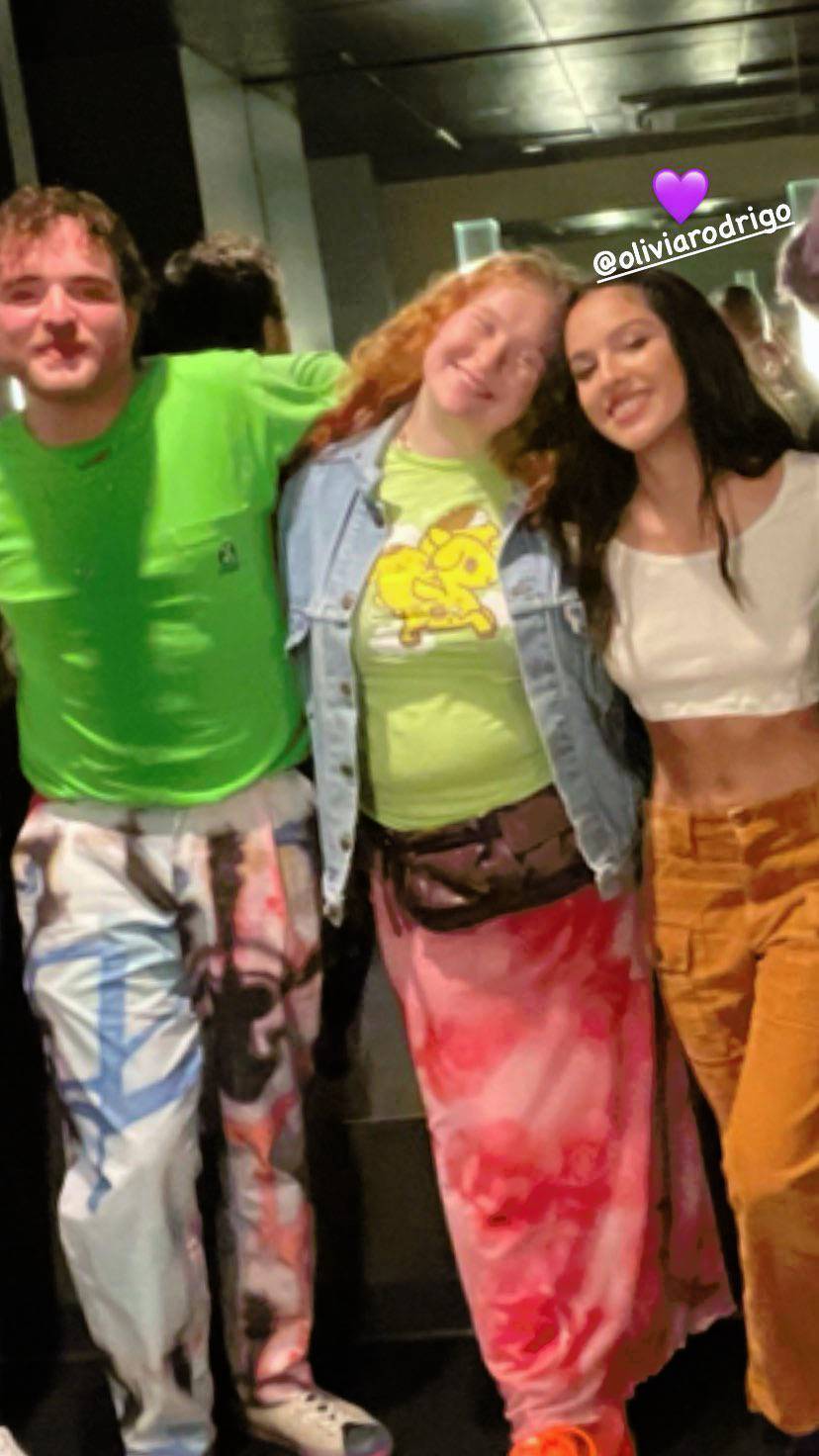 Sitting perfectly and ready to suck | Scrolller