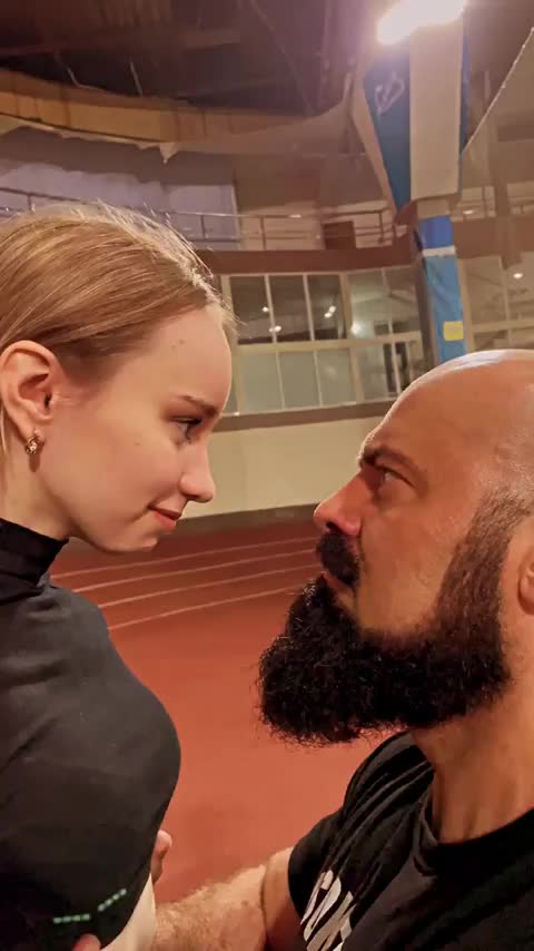 Size differences | Scrolller