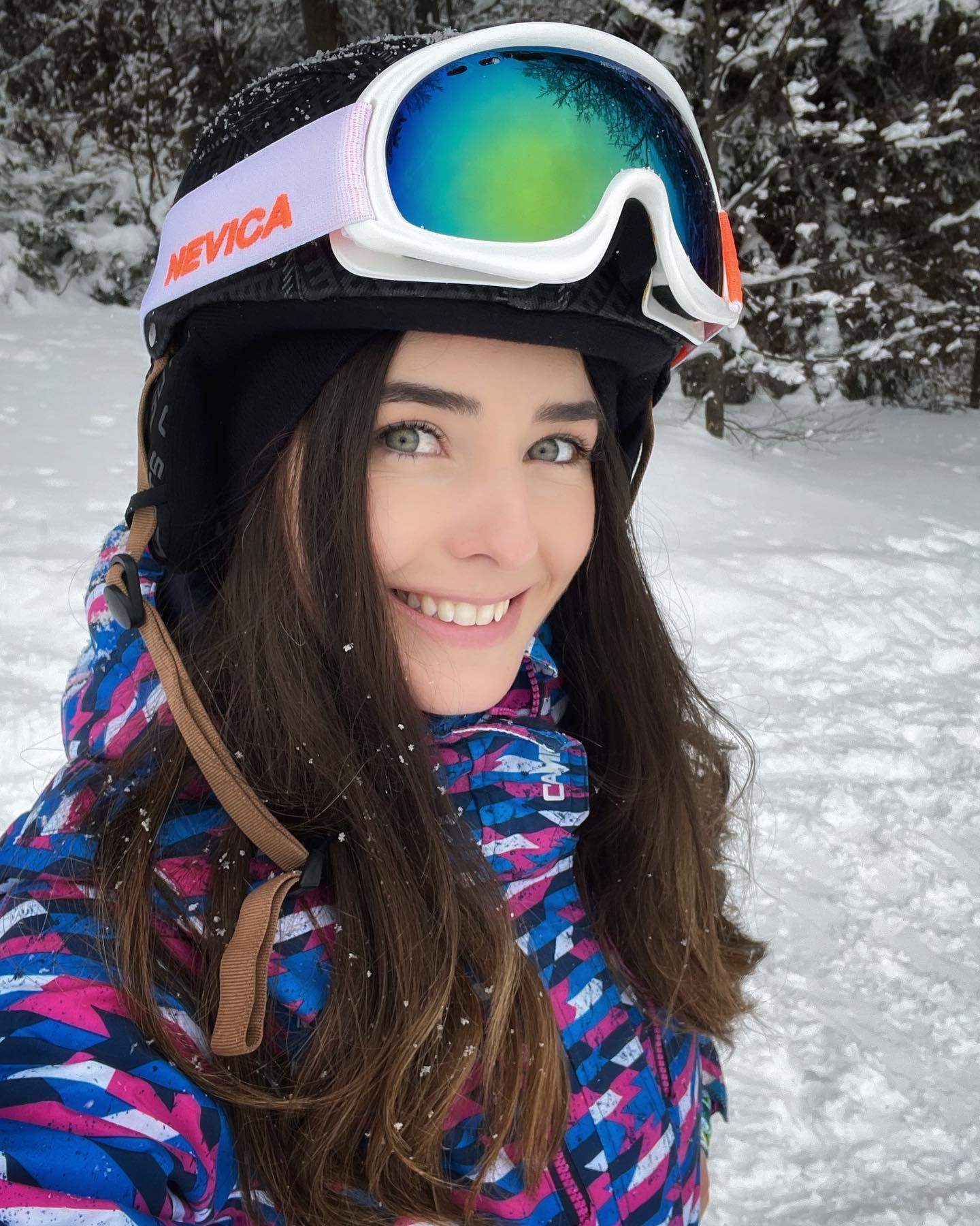 Ski Day Selfie | Scrolller