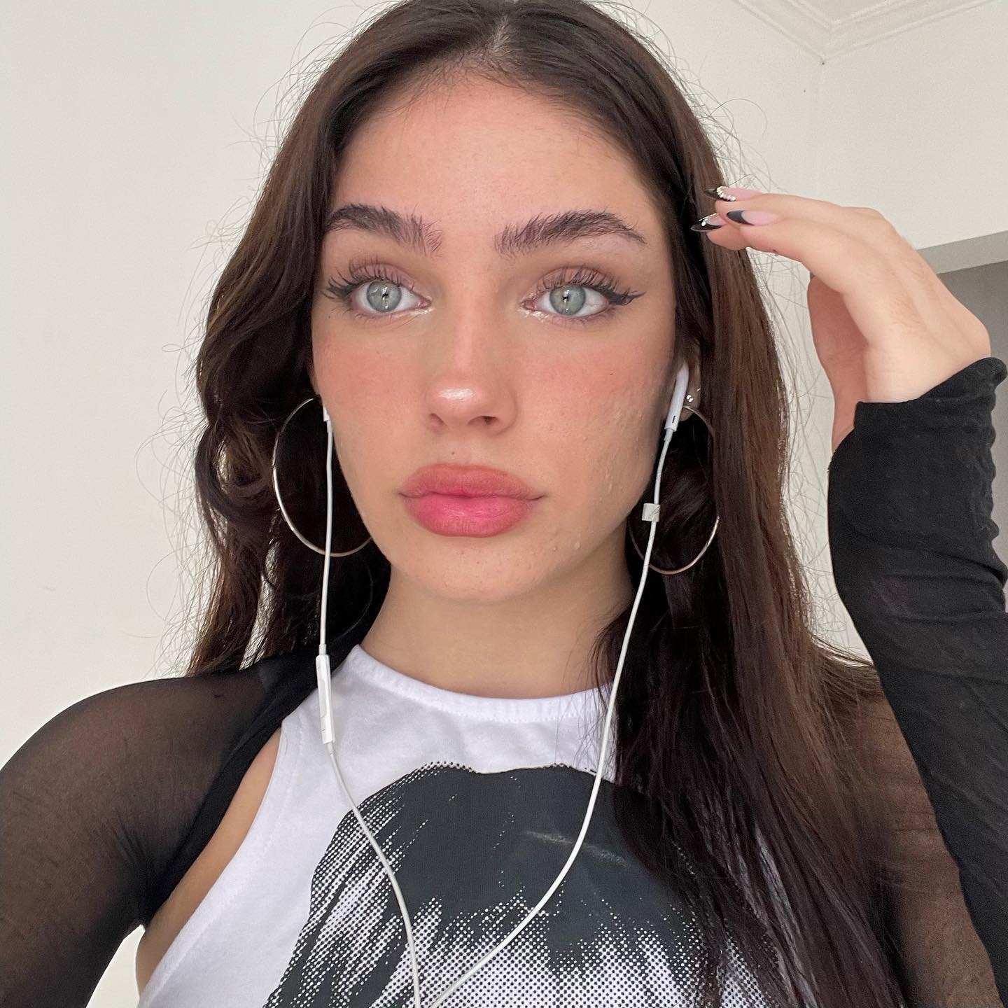 Skin is a mess but oh well | Scrolller