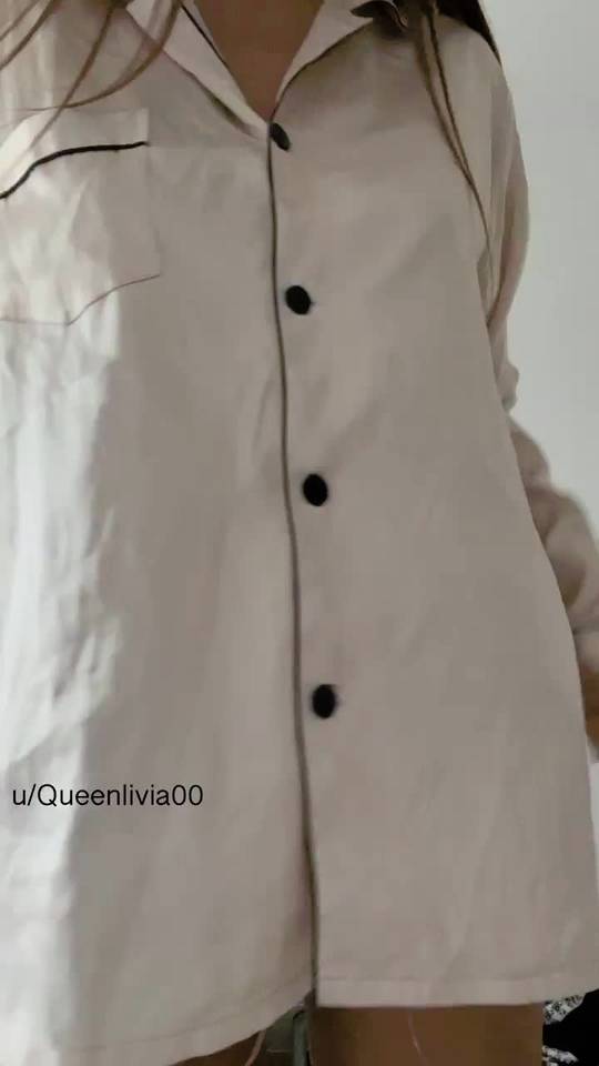 Skinny And Busty Scrolller