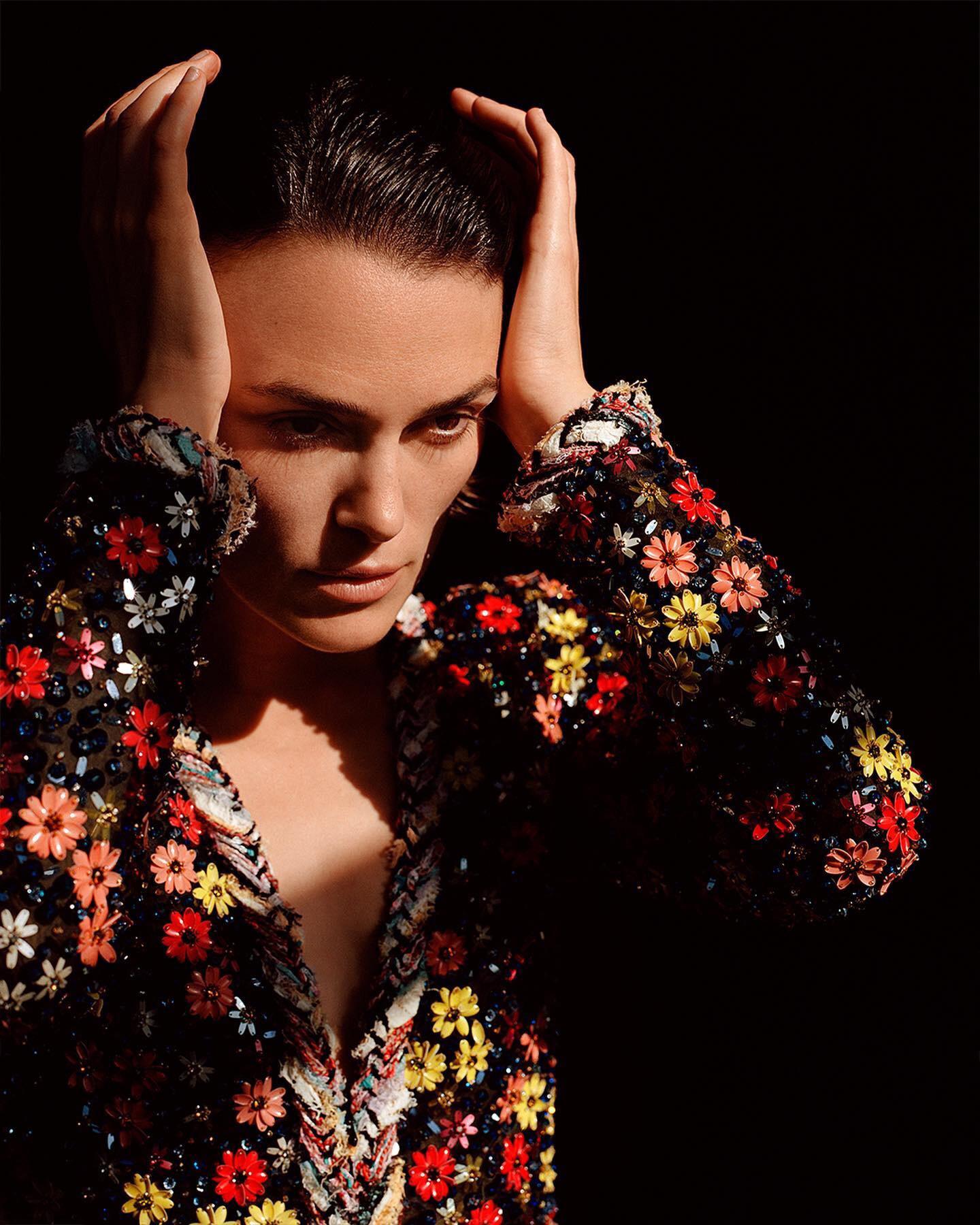 Slicked back hair | Scrolller