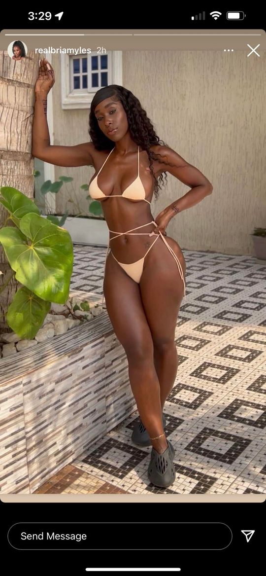 Slim Thick | Scrolller