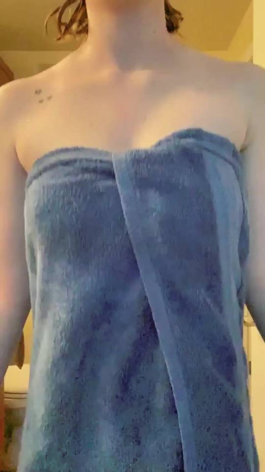 Slow drop | Scrolller