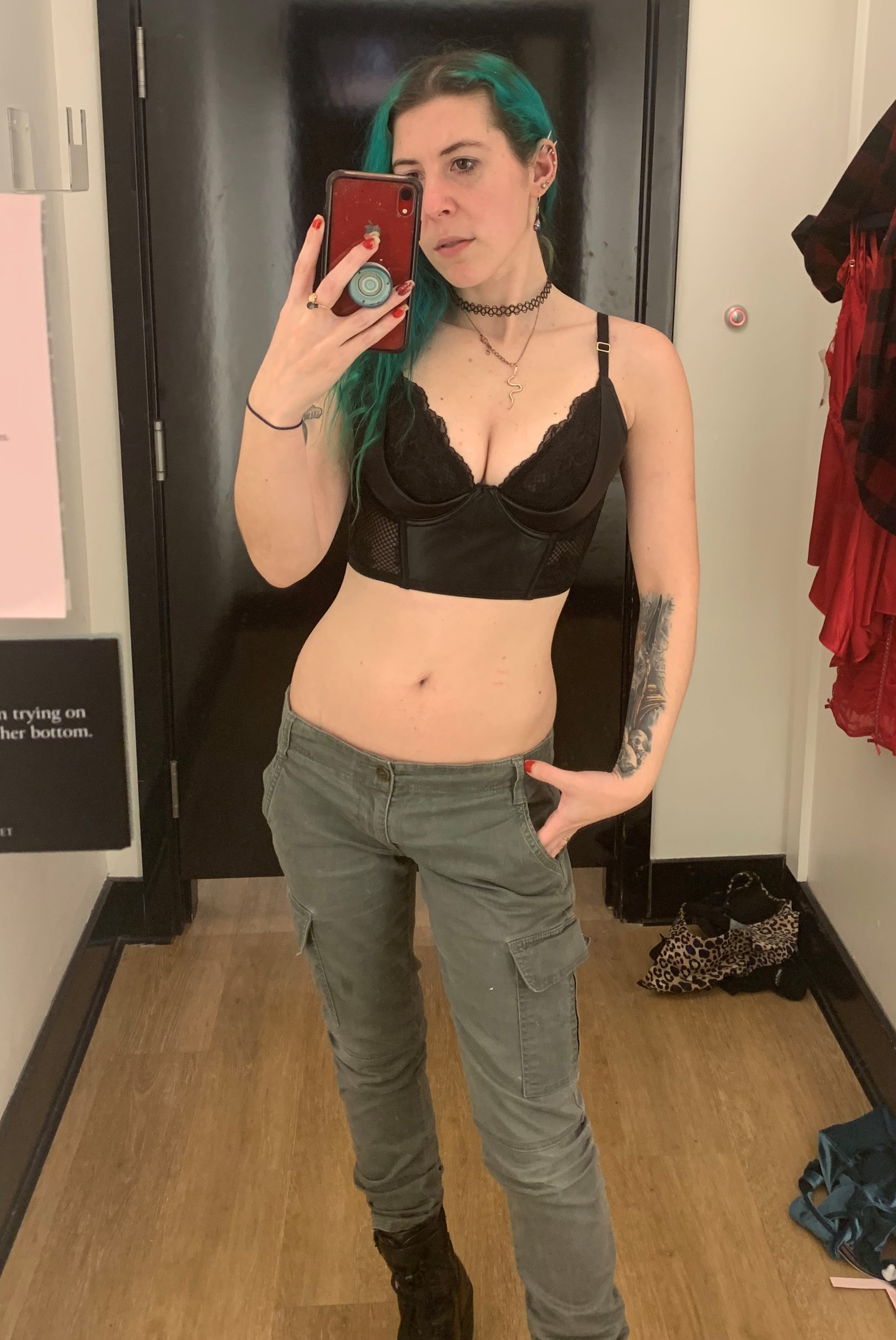 Small but a baddie | Scrolller