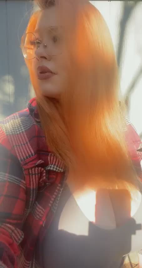 Sneaky titty drop | Scrolller