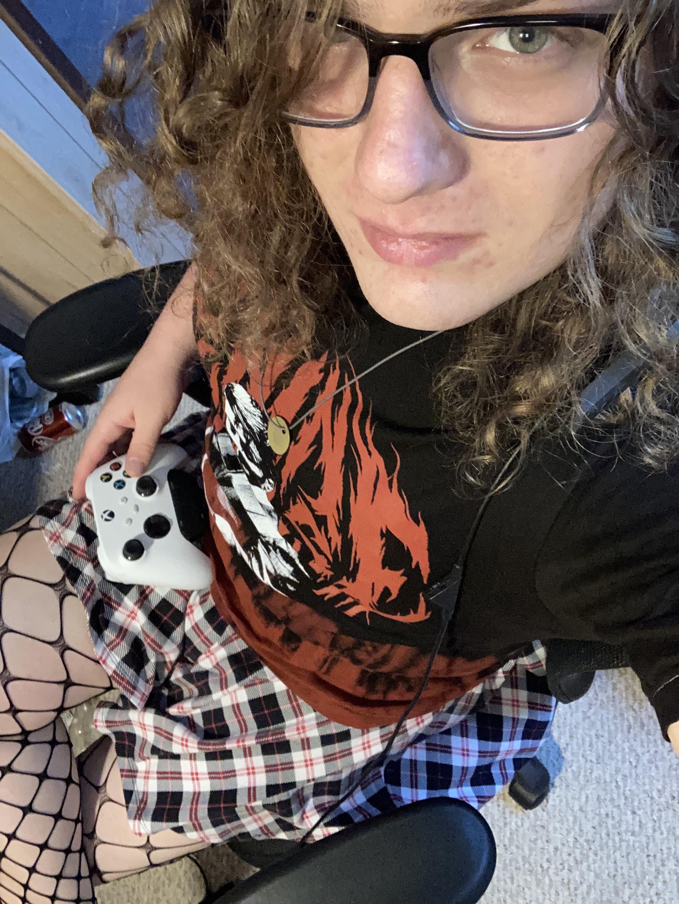 So do you want player 1 or player 2? | Scrolller