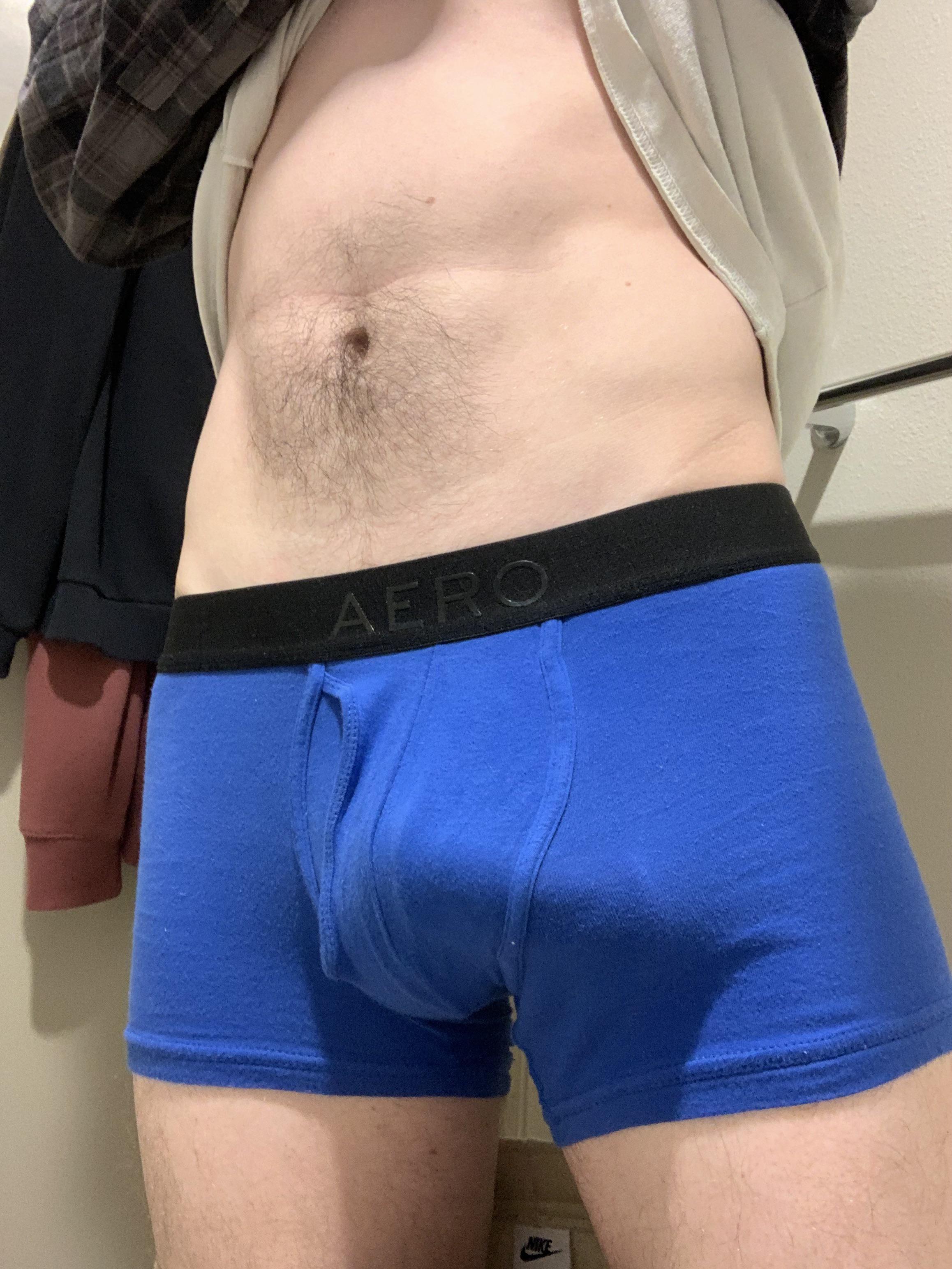 Someone cum take these off 😏 | Scrolller