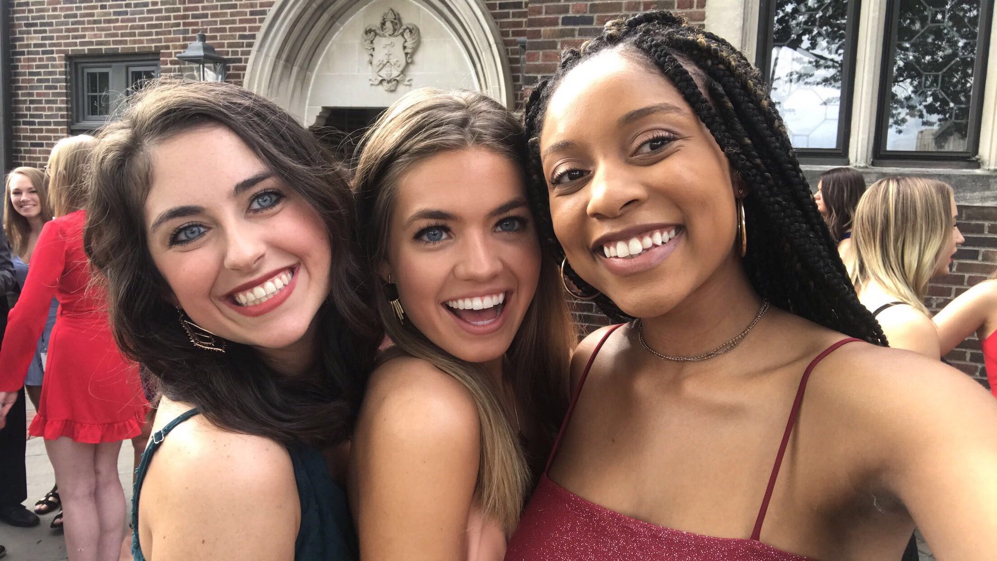 Sorority Smiles Scrolller