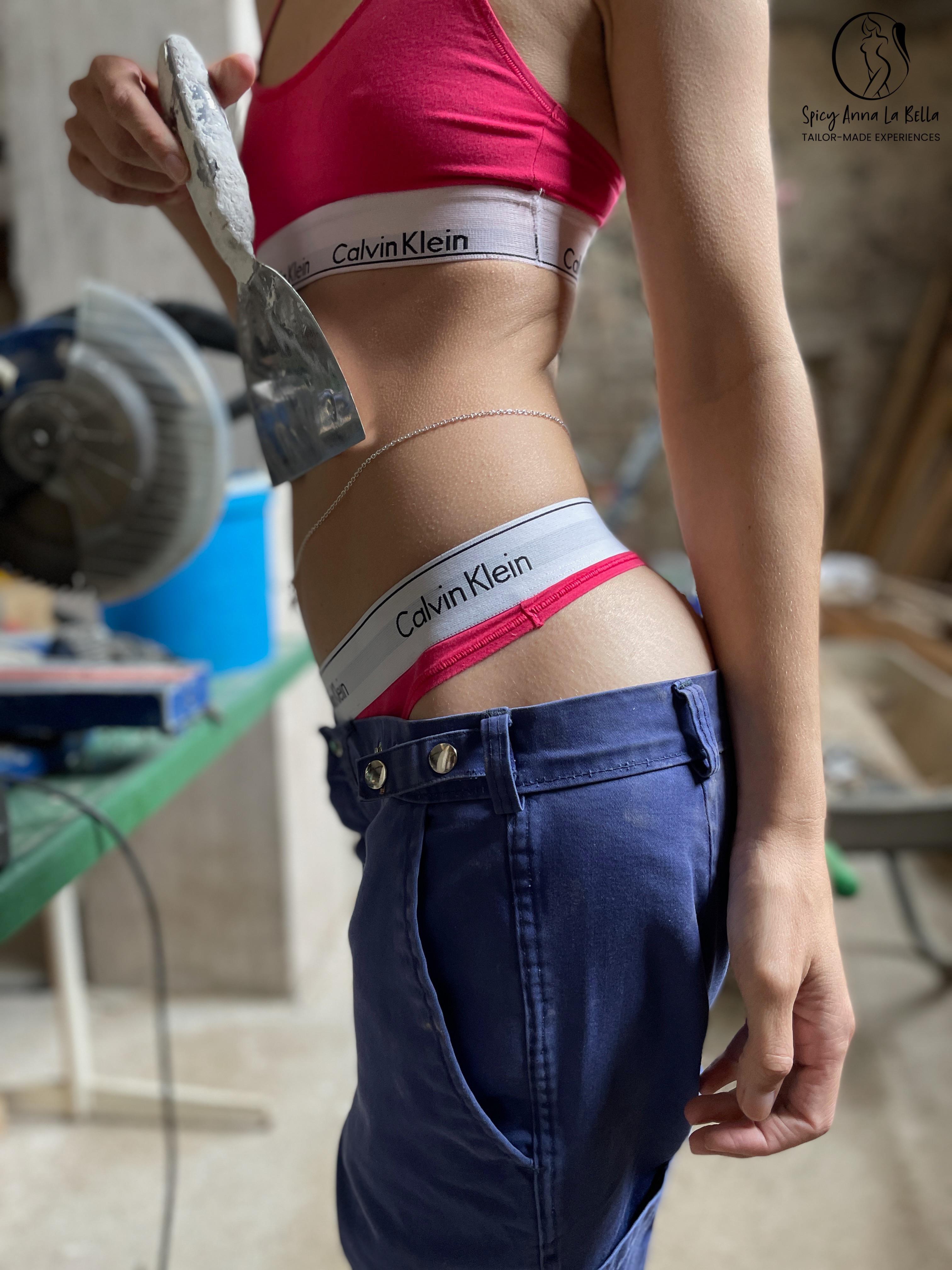 Spicy Anna wanna help on construction site | Scrolller