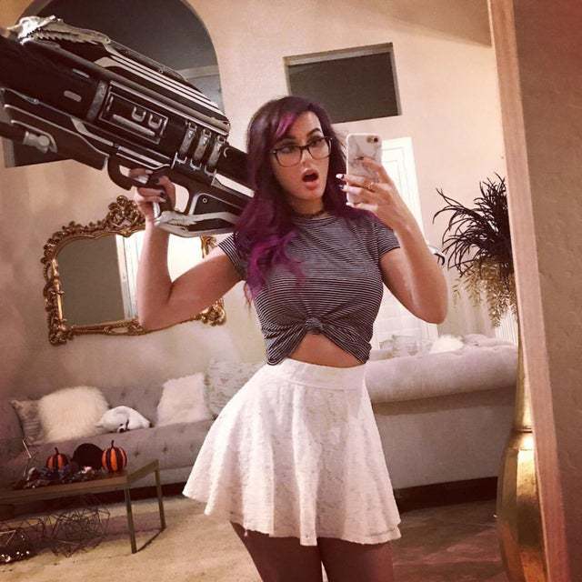 SSSNIPERWOLF 😍 | Scrolller