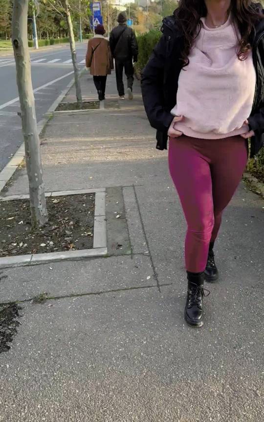 Still flashing even in winter | Scrolller