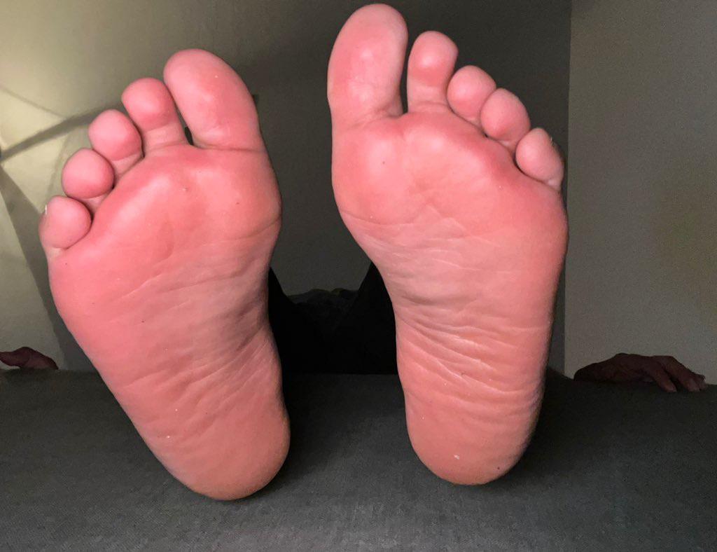 Stinky And Sweaty 🦶🏽🤍 Scrolller