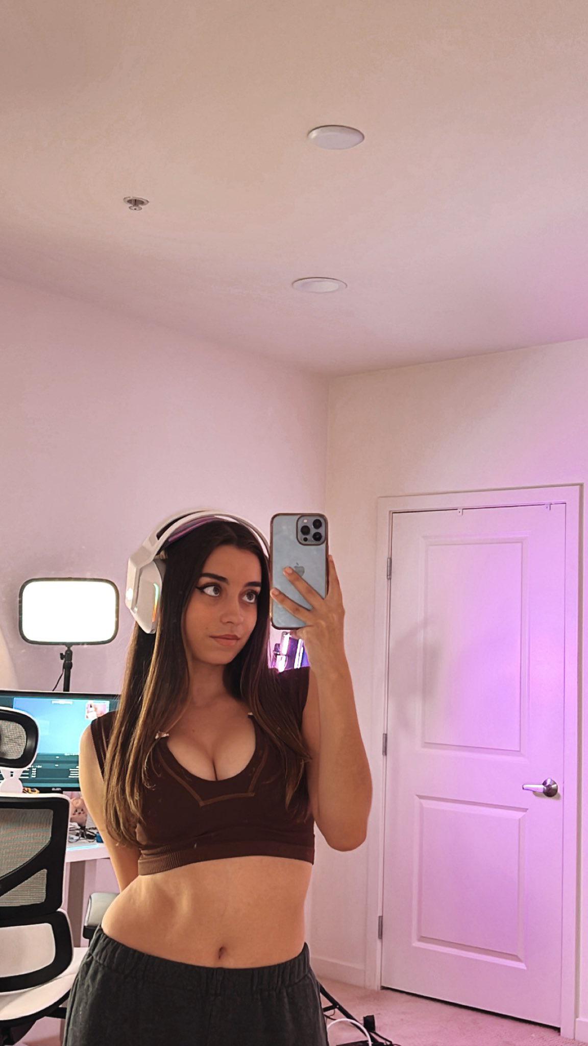 Streaming DBD, who’s surprised | Scrolller