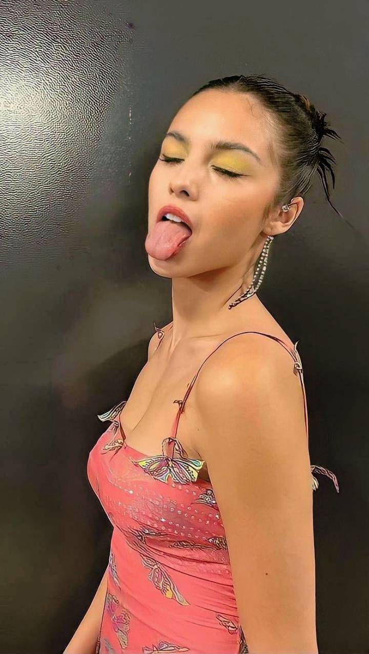 Such a tease | Scrolller