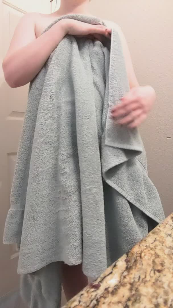 Suck my strap in the shower | Scrolller