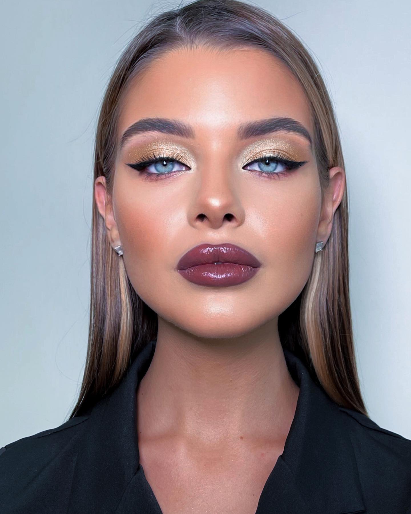 Sultry Look | Scrolller