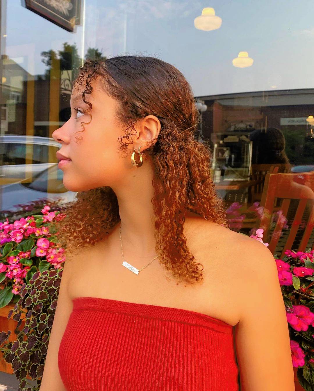 sunkissed ana | Scrolller