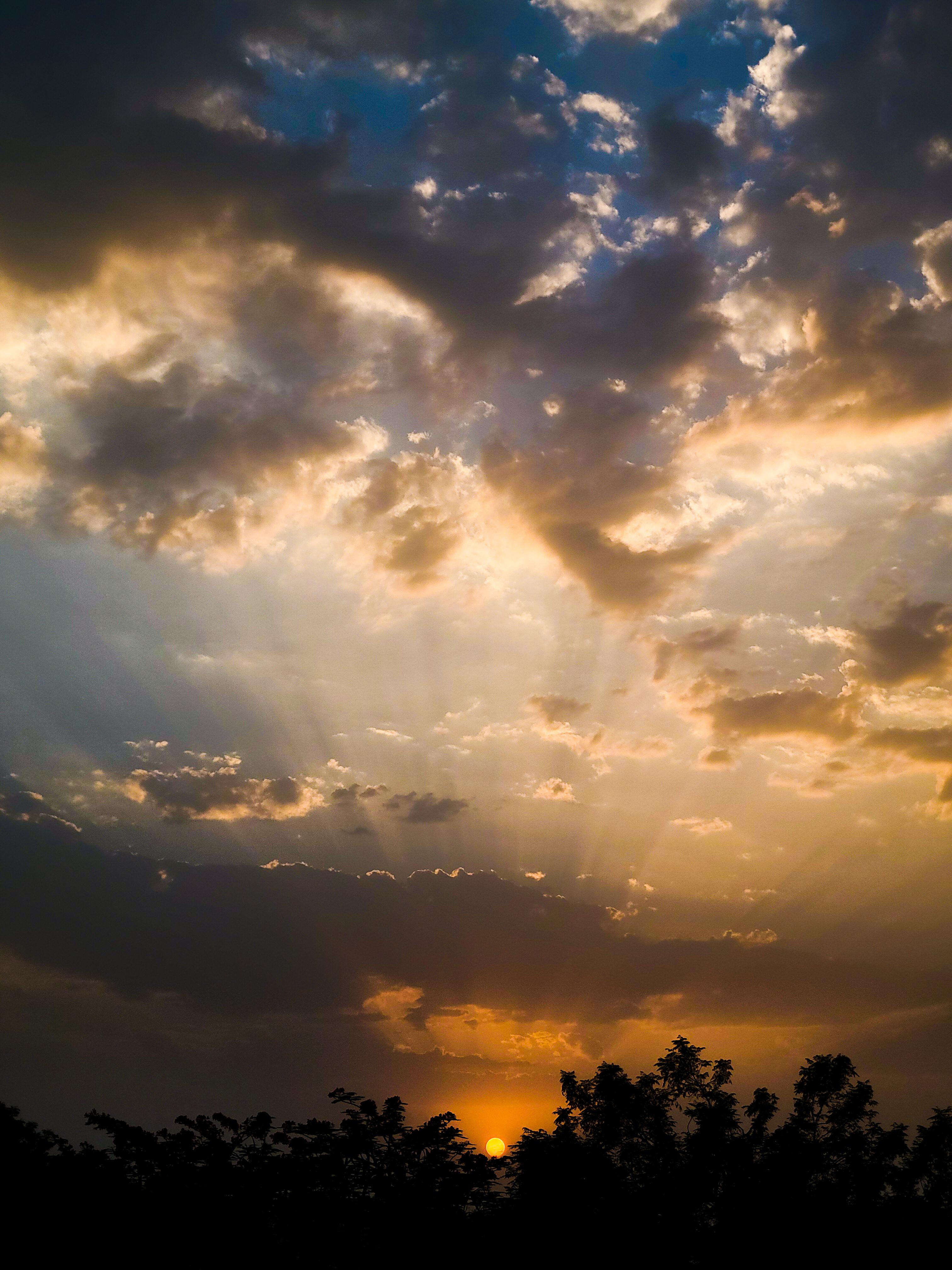 Sunset and clouds | Scrolller