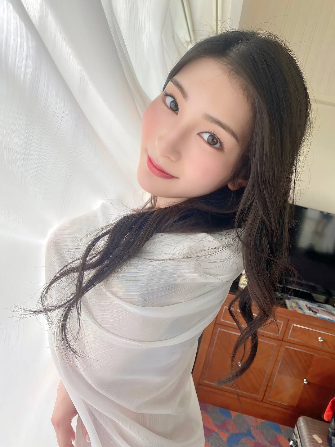 Suzu Honjo | Scrolller