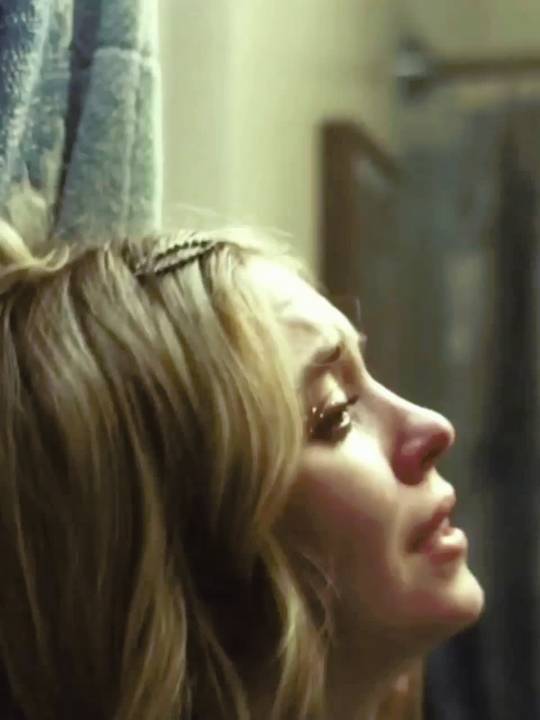 Sydney Sweeney Scrolller
