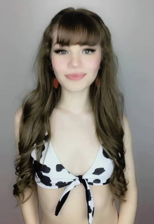 Ta-da... magic tiddies! | Scrolller