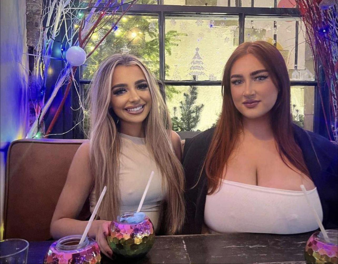 Table for two | Scrolller