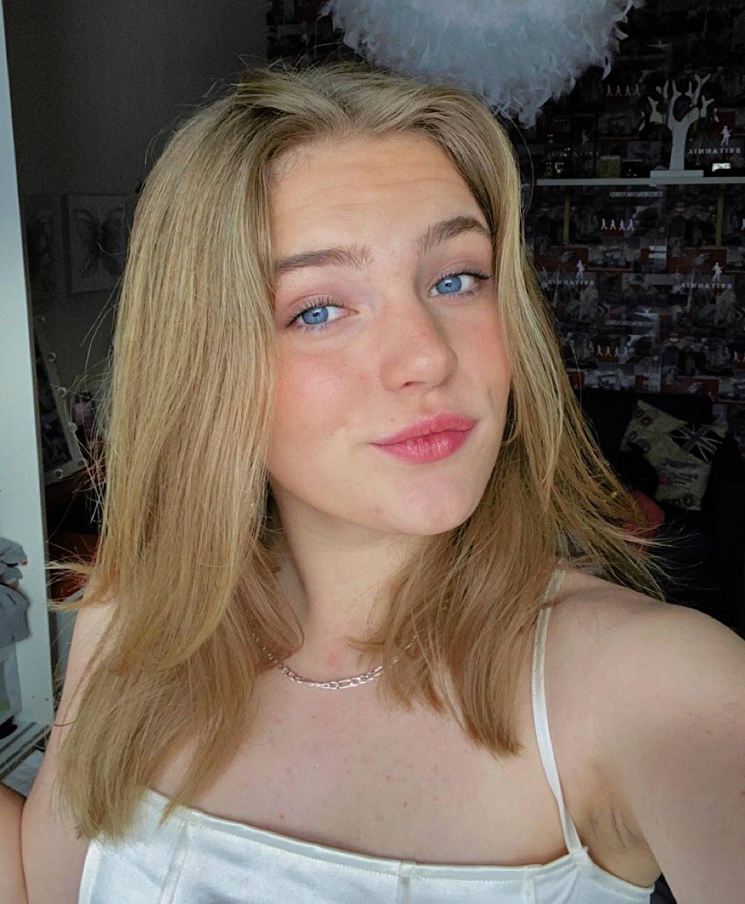 Take A Good Fucking Look At These White Features Because Theyll Be Bred Out Worldwide Within A