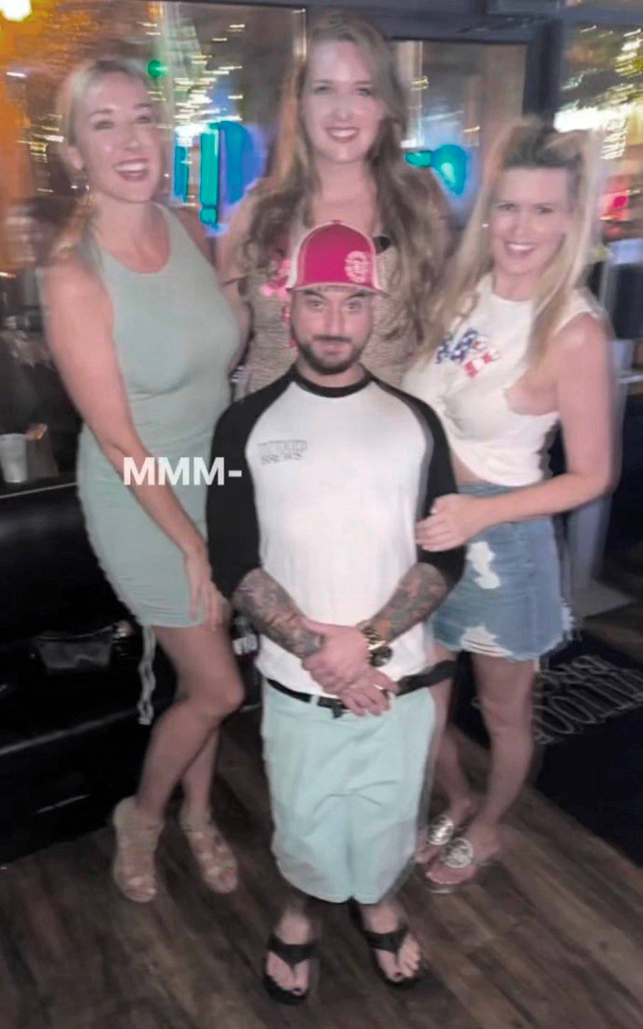 tall sisters | Scrolller