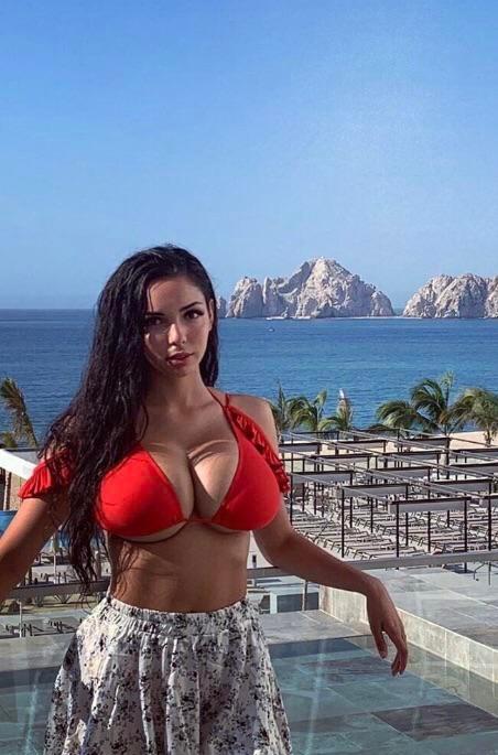 Tara Yazdi has a massive rack | Scrolller