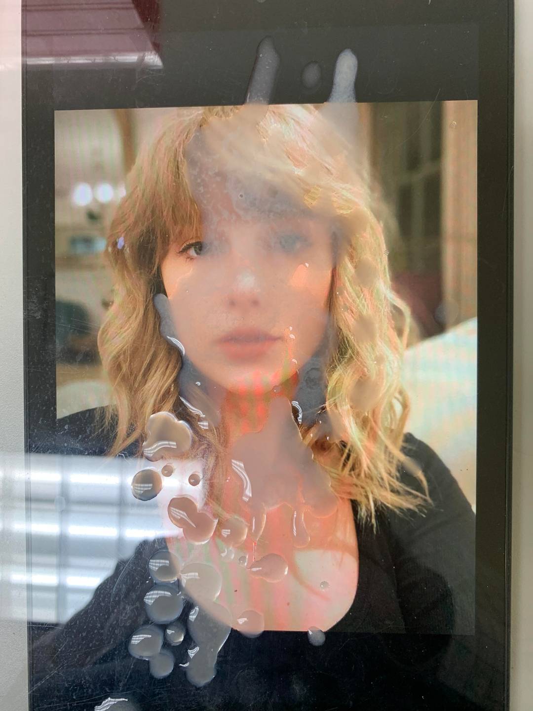 Taylor Swift Drained My Balls Scrolller