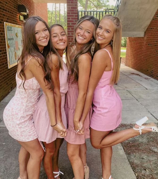 Team pink | Scrolller