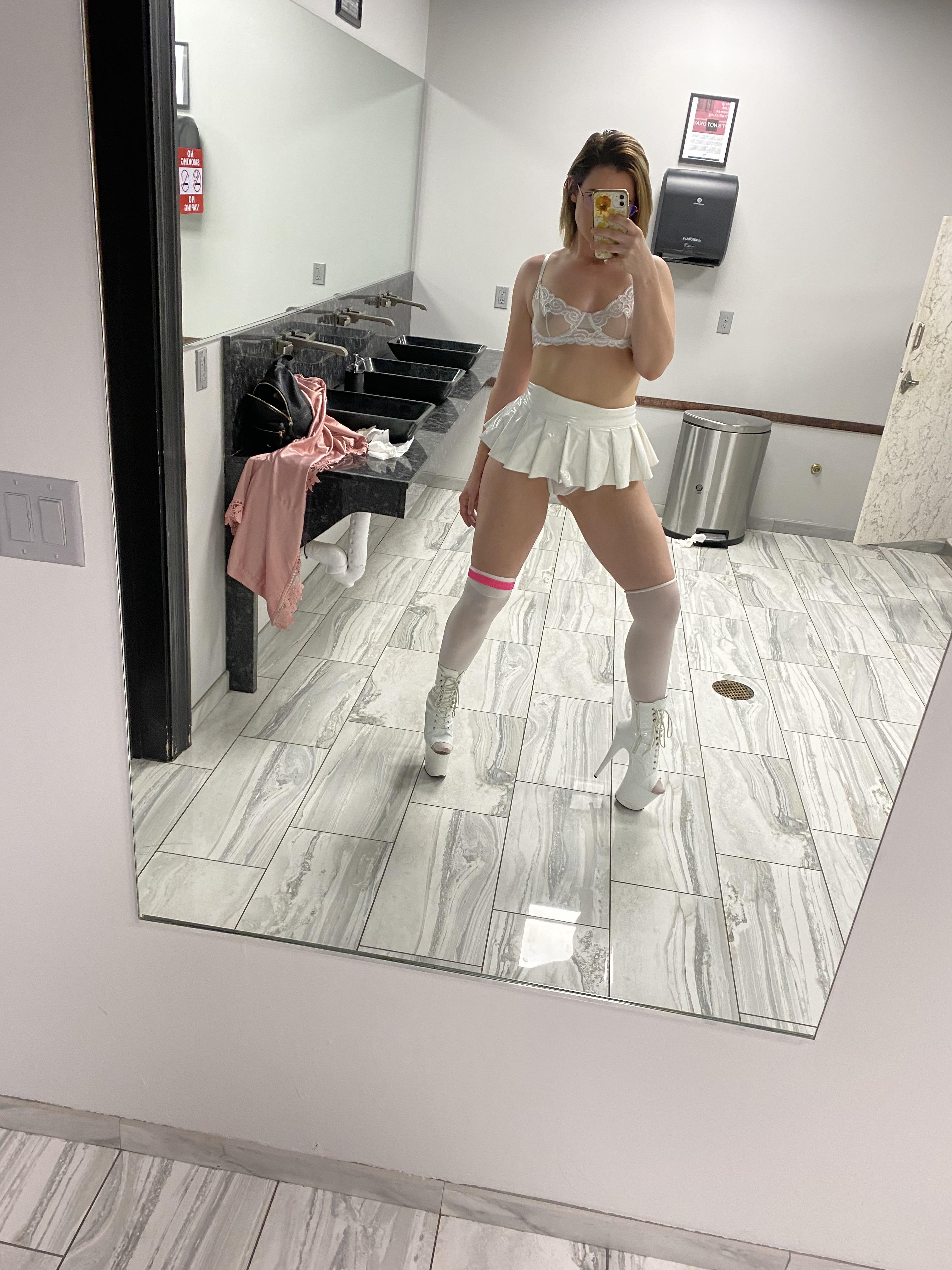 The 8 inches I love the most | Scrolller