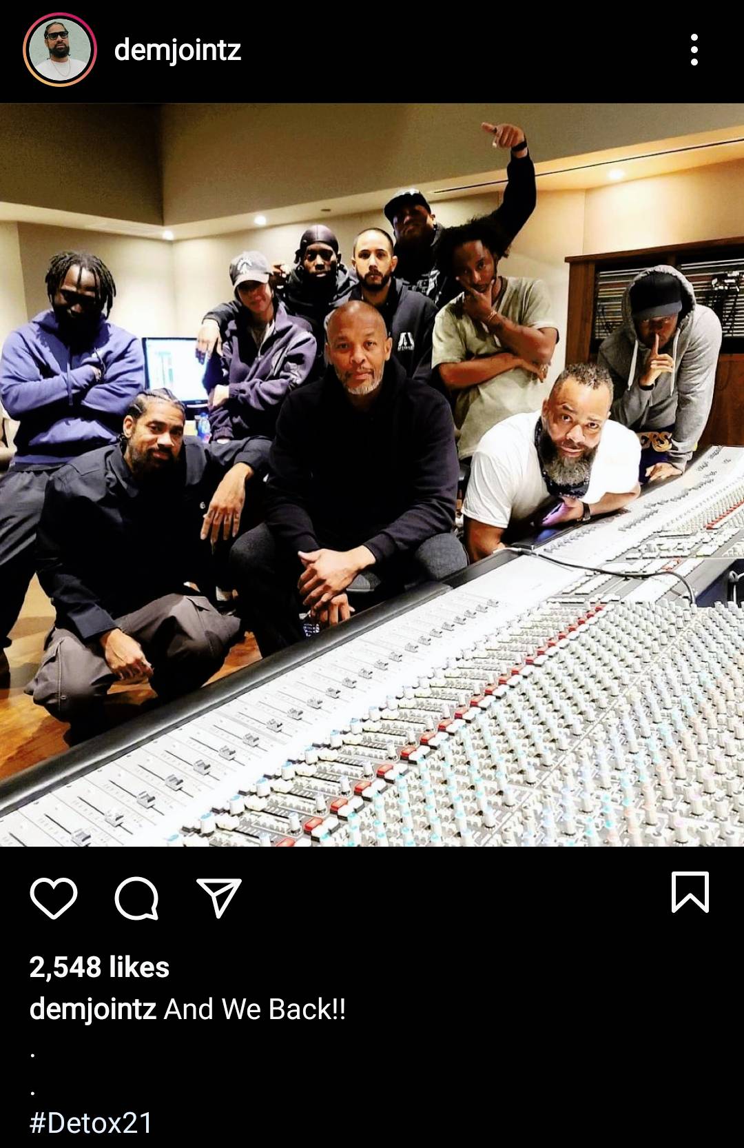 The caption tho 👀 | Scrolller