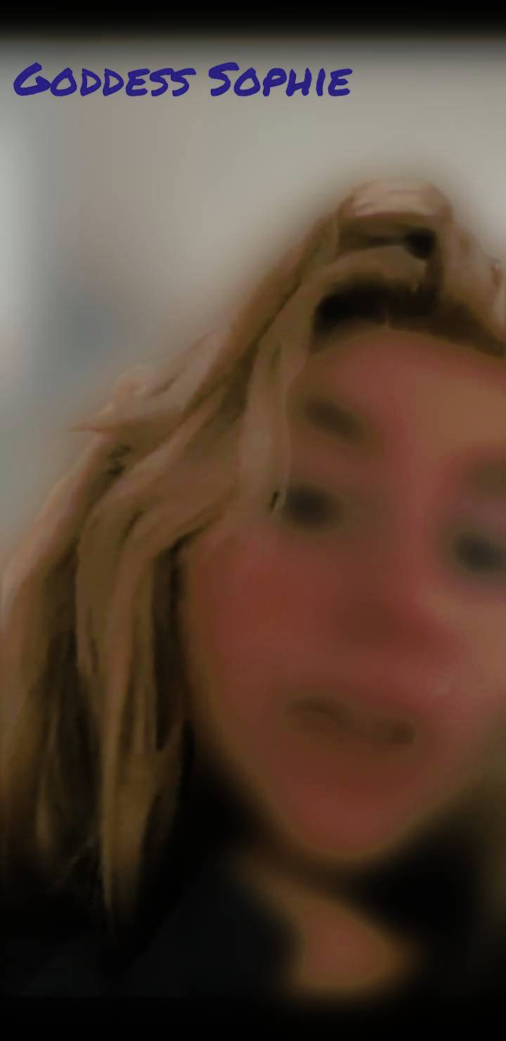 The closest you losers will get to seeing my face. I want some dicks to humiliate | Scrolller