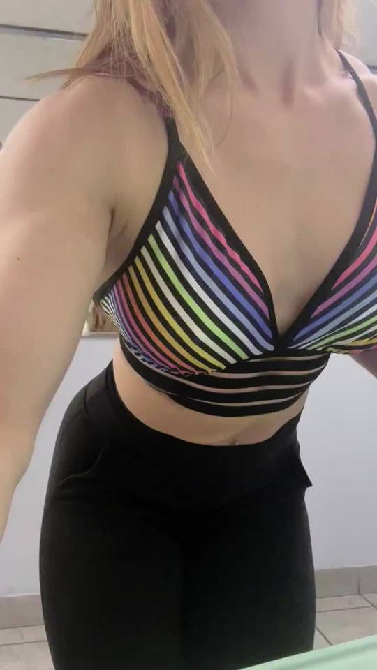 The locker room is really my personal space | Scrolller