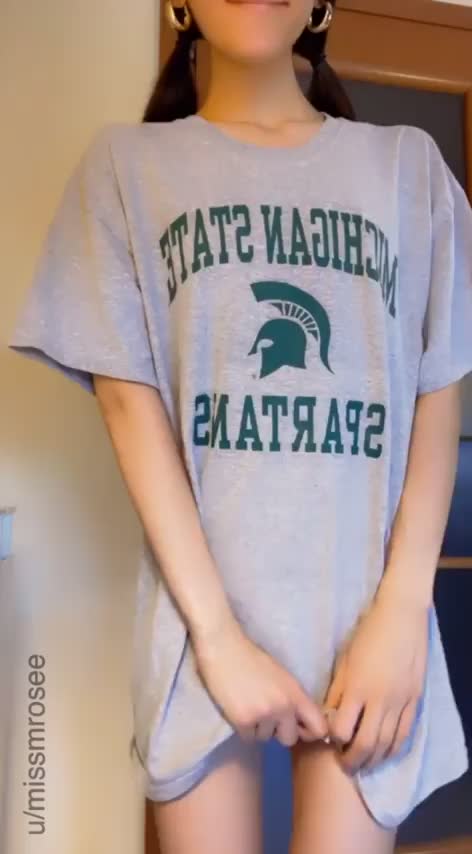 Skinny reveal | Scrolller