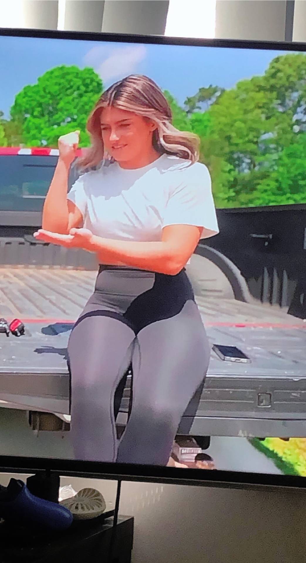 Them thighs | Scrolller