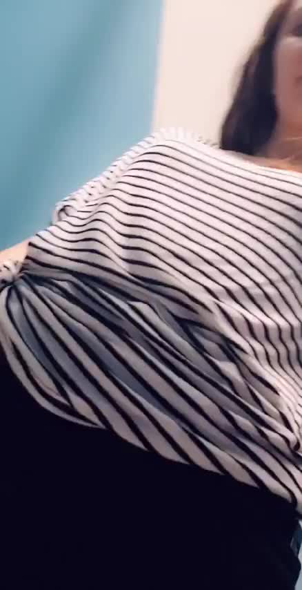 There is definitely enough room for you to get behind me [F] | Scrolller