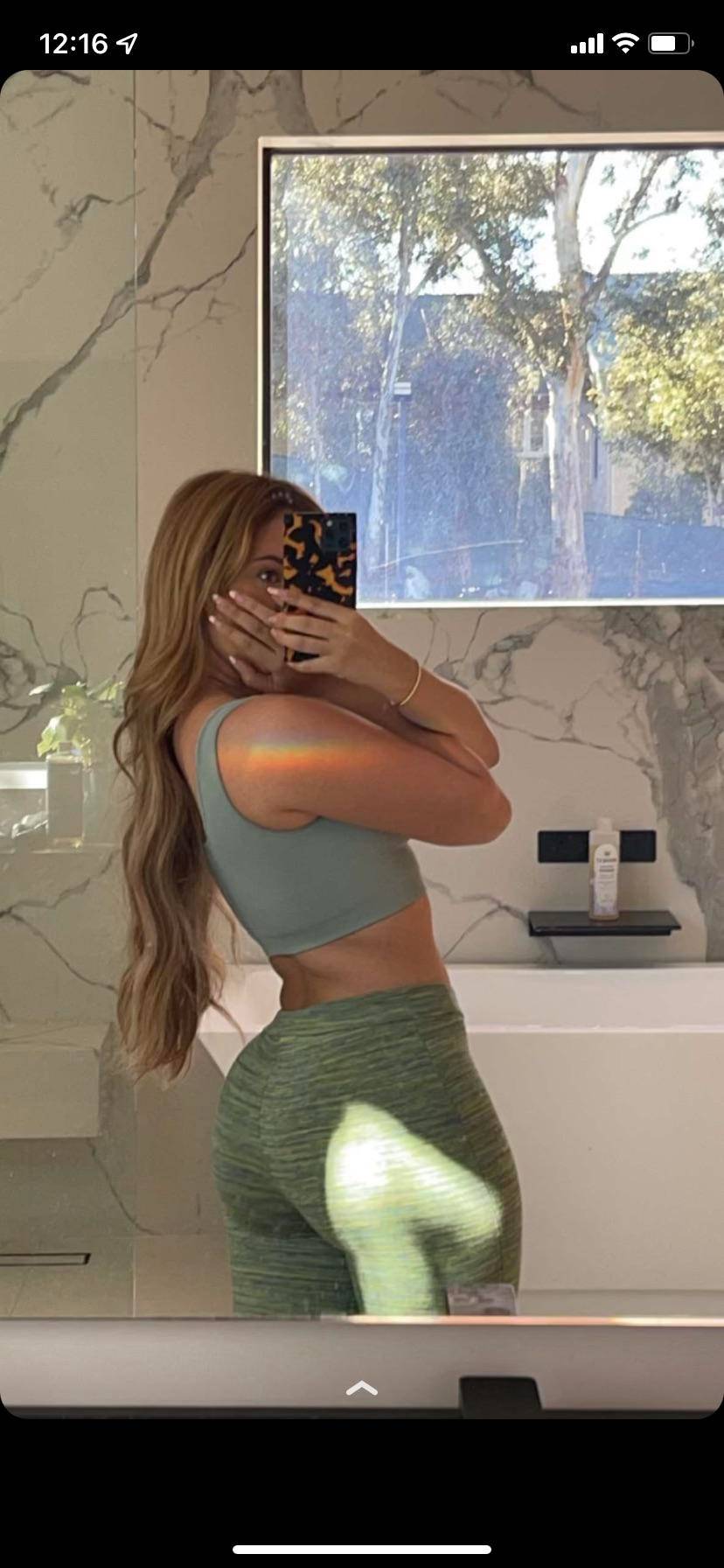 Thick🍑 | Scrolller