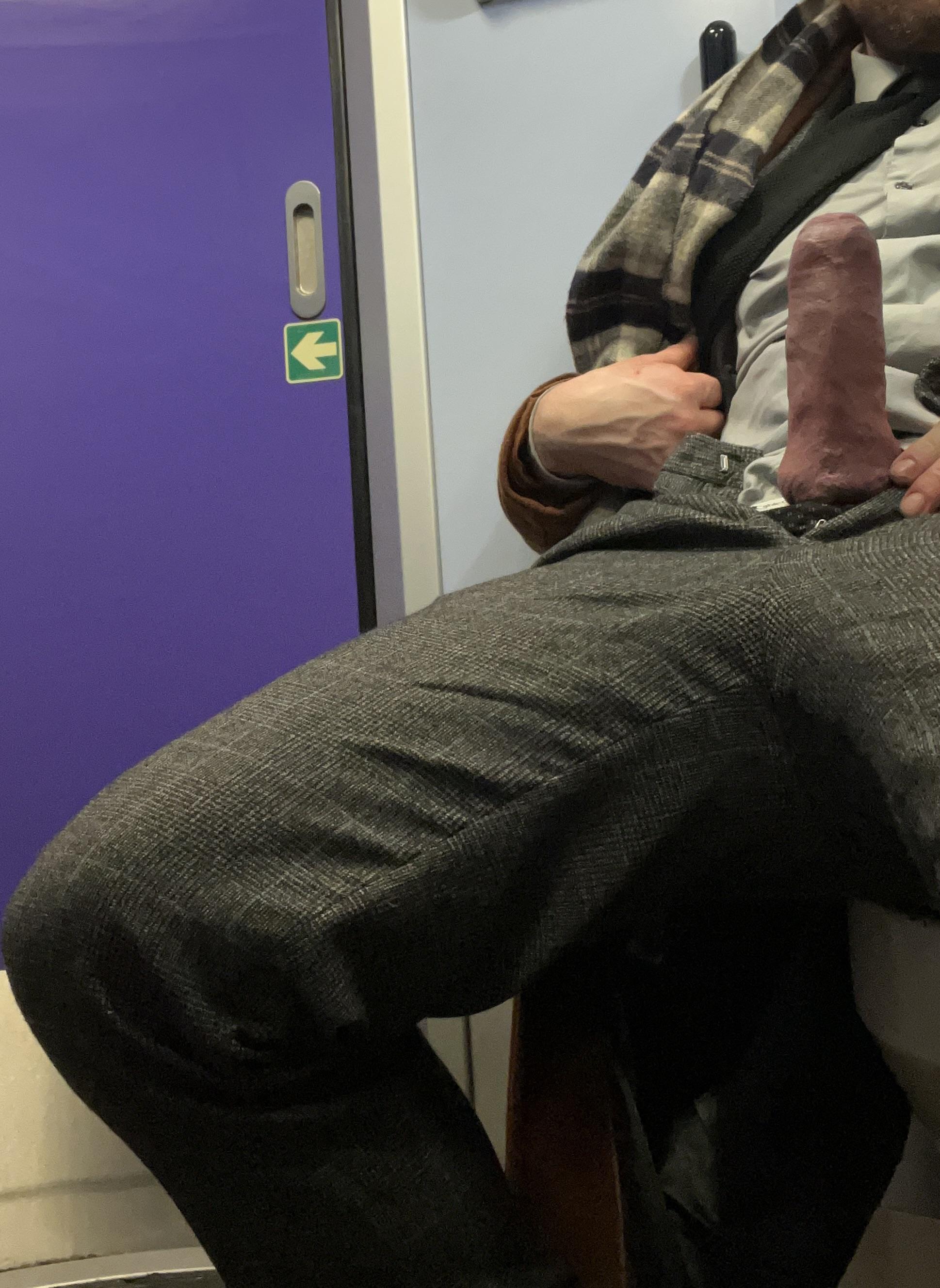 Thick English meat | Scrolller