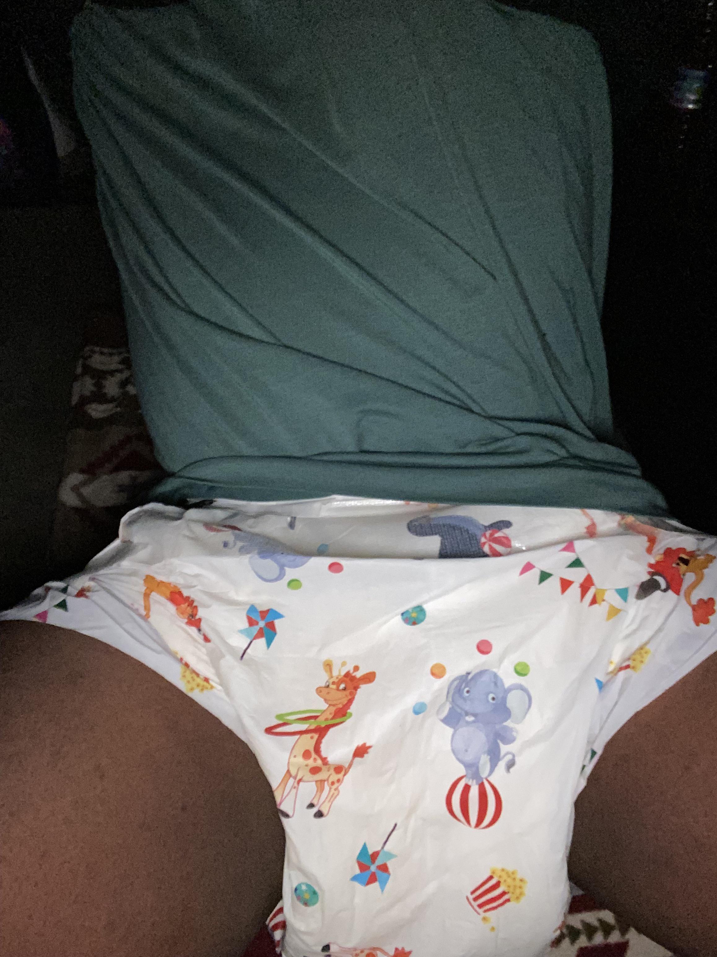 This boy has got a pretty soggy diaper. Time for a changing. | Scrolller
